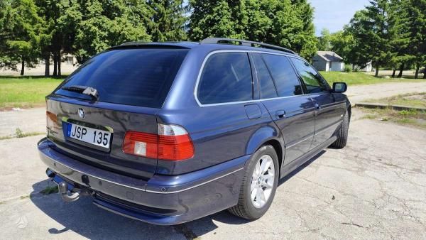 Zils BMW 525 2001 Klaipėda, ar dzinēja tilpumu 2.50 L un nobraukumu 300 tūkst. km par 2700 €, foto 7 vietnē AUTOMOTO.COM.LV