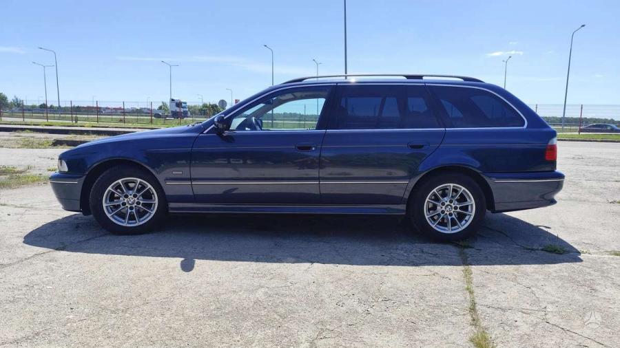 Zils BMW 525 2001 Klaipėda, ar dzinēja tilpumu 2.50 L un nobraukumu 300 tūkst. km par 2700 €, foto 10 vietnē AUTOMOTO.COM.LV