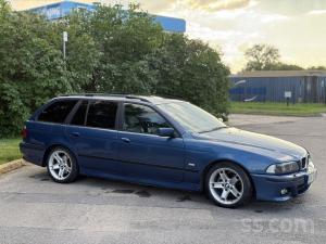 Zils BMW 525 2001 Rīga, ar dzinēja tilpumu 2.50 L un nobraukumu 278 tūkst. km par 2950 €, foto 4 vietnē AUTOMOTO.COM.LV