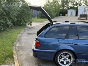 Zils BMW 525 2001 Rīga, ar dzinēja tilpumu 2.50 L un nobraukumu 278 tūkst. km par 2950 €, foto 7 vietnē AUTOMOTO.COM.LV