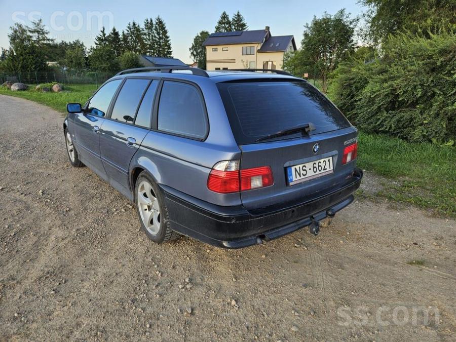 Zils BMW 525 2001 Jēkabpils, ar dzinēja tilpumu 2.50 L un nobraukumu 387 tūkst. km par 1700 €, foto 5 vietnē AUTOMOTO.COM.LV