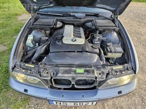 Zils BMW 525 2001 Jēkabpils, ar dzinēja tilpumu 2.50 L un nobraukumu 387 tūkst. km par 1700 €, foto 8 vietnē AUTOMOTO.COM.LV