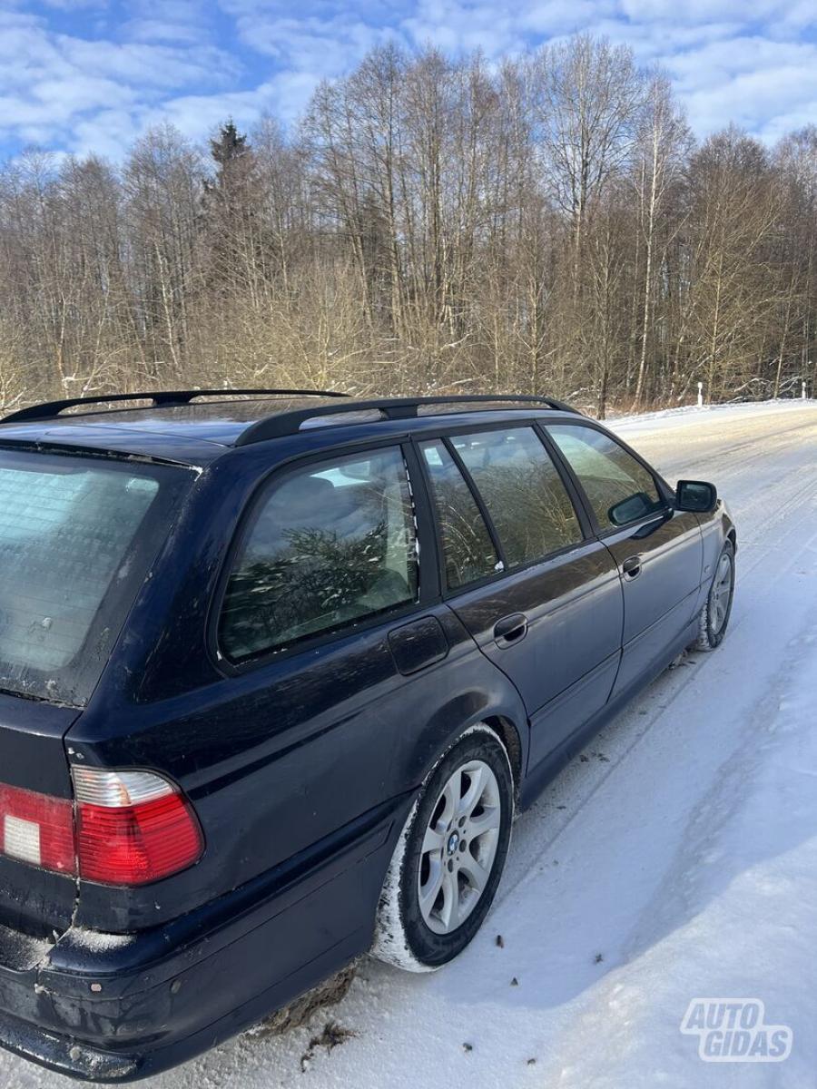 Blue BMW 525 2002 in Kaunas, with an engine capacity of 2.50 L and mileage of 380 thousand km for 1450 €, photo 5 on AUTOMOTO.COM.LV