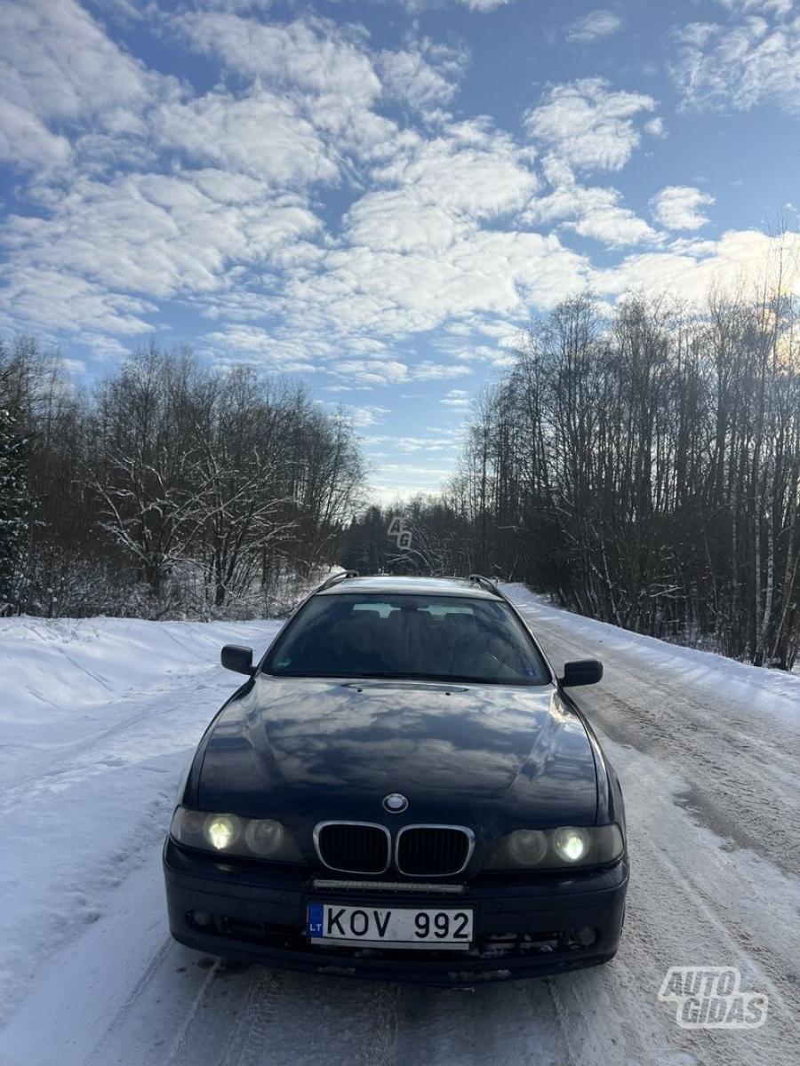 Blue BMW 525 2002 in Kaunas, with an engine capacity of 2.50 L and mileage of 380 thousand km for 1450 €, photo 13 on AUTOMOTO.COM.LV