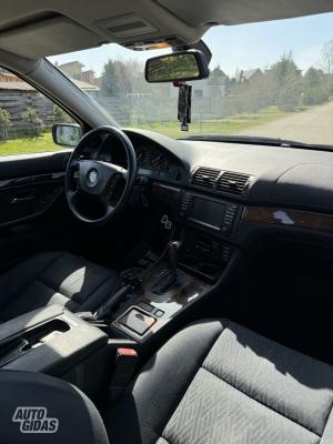 Zils BMW 525 2002 Viļņa, ar dzinēja tilpumu 2.50 L un nobraukumu 295 tūkst. km par 1600 €, foto 7 vietnē AUTOMOTO.COM.LV