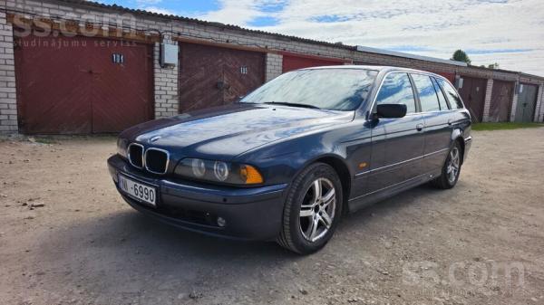 Синий БМВ 525 2002 в Рига, объемом двигателя 2.50 л и пробегом 462 тыс. км за 2700 €, фото 1 на AUTOMOTO.COM.LV