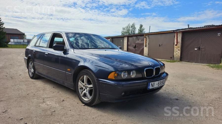 Zils BMW 525 2002 Rīga, ar dzinēja tilpumu 2.50 L un nobraukumu 462 tūkst. km par 2700 €, foto 4 vietnē AUTOMOTO.COM.LV