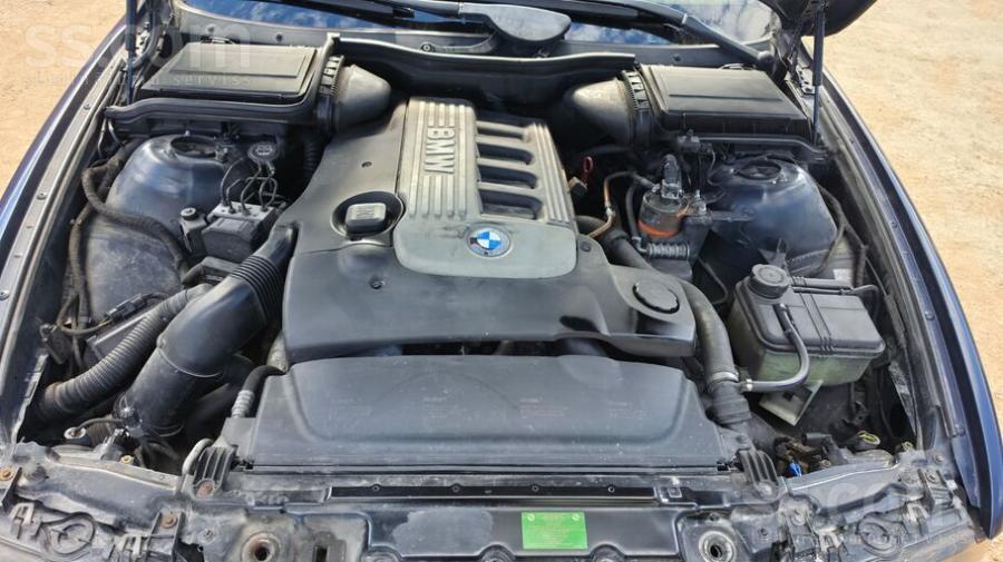 Zils BMW 525 2002 Rīga, ar dzinēja tilpumu 2.50 L un nobraukumu 462 tūkst. km par 2700 €, foto 12 vietnē AUTOMOTO.COM.LV