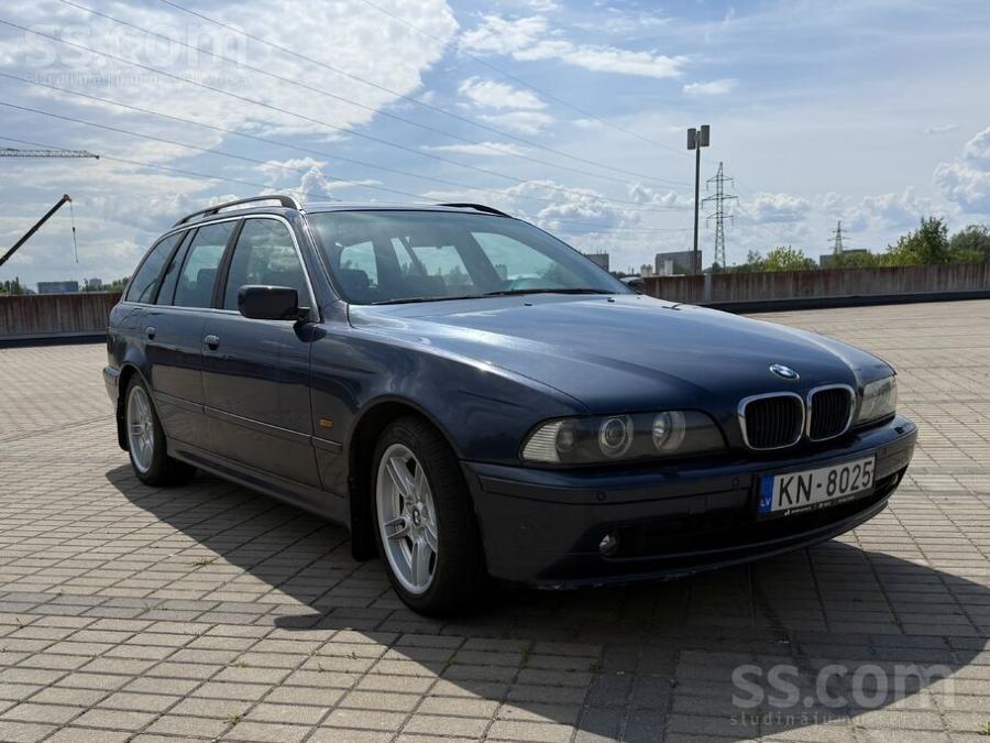 Blue BMW 525 2002 in Riga, with an engine capacity of 2.50 L and mileage of 210 thousand km for 2500 €, photo 3 on AUTOMOTO.COM.LV