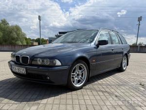 Blue BMW 525 2002 in Riga, with an engine capacity of 2.50 L and mileage of 210 thousand km for 2500 €, photo 4 on AUTOMOTO.COM.LV