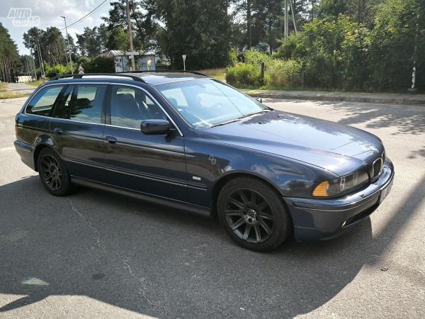 Blue BMW 525 2002 in Vilnius, with an engine capacity of 2.50 L and mileage of 389 thousand km for 3000 €, photo 3 on AUTOMOTO.COM.LV
