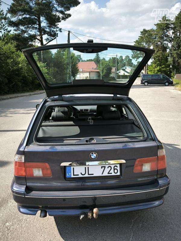 Blue BMW 525 2002 in Vilnius, with an engine capacity of 2.50 L and mileage of 389 thousand km for 3000 €, photo 9 on AUTOMOTO.COM.LV