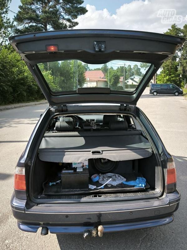 Blue BMW 525 2002 in Vilnius, with an engine capacity of 2.50 L and mileage of 389 thousand km for 3000 €, photo 10 on AUTOMOTO.COM.LV