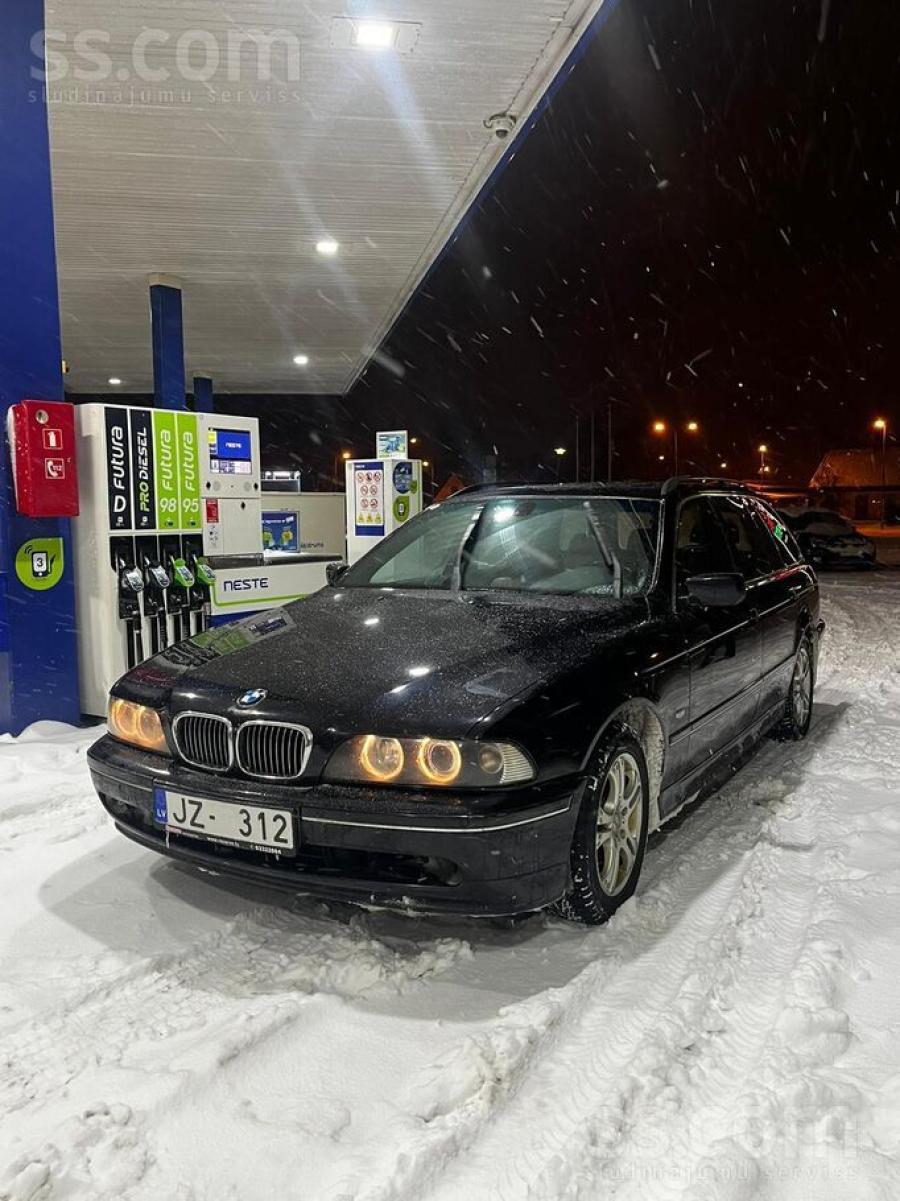Zils BMW 525 2003 Kuldīga, ar dzinēja tilpumu 2.50 L un nobraukumu 370 tūkst. km par 2500 €, foto 1 vietnē AUTOMOTO.COM.LV
