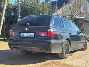 Blue BMW 525 2003 in Talsi, with an engine capacity of 2.50 L and mileage of 420 thousand km for 2150 €, photo  on AUTOMOTO.COM.LV