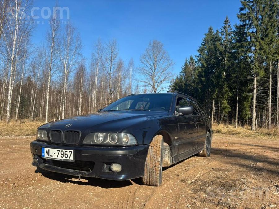 Zils BMW 525 2003 Talsi, ar dzinēja tilpumu 2.50 L un nobraukumu 420 tūkst. km par 2150 €, foto 4 vietnē AUTOMOTO.COM.LV