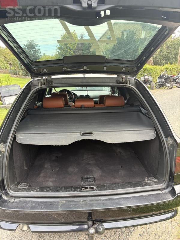 Blue BMW 525 2003 in Kuldiga, with an engine capacity of 2.50 L and mileage of 379 thousand km for 2200 €, photo 4 on AUTOMOTO.COM.LV