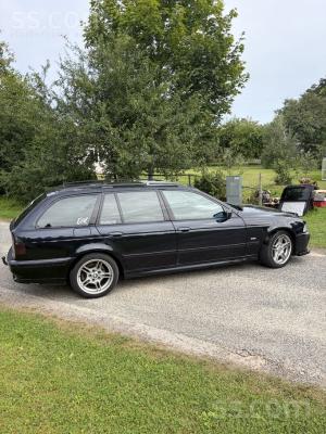 Zils BMW 525 2003 Kuldīga, ar dzinēja tilpumu 2.50 L un nobraukumu 379 tūkst. km par 2200 €, foto 3 vietnē AUTOMOTO.COM.LV