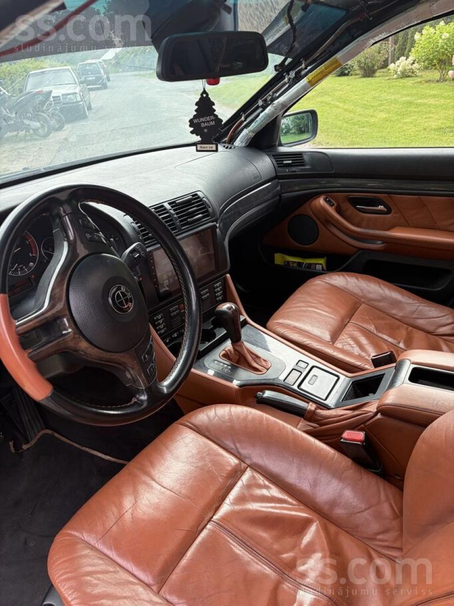 Zils BMW 525 2003 Kuldīga, ar dzinēja tilpumu 2.50 L un nobraukumu 379 tūkst. km par 2200 €, foto 7 vietnē AUTOMOTO.COM.LV