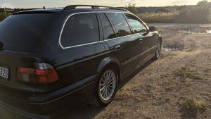 Blue BMW 525 2003 in Kaunas, with an engine capacity of 2.50 L and mileage of 351 thousand km for 1800 €, photo 3 on AUTOMOTO.COM.LV
