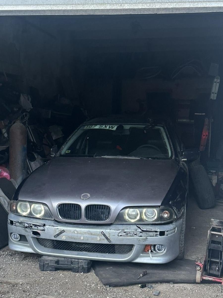 Blue BMW 525 2003 in Sillamae, with an engine capacity of 0.00 L and mileage of 205 thousand km for 1200 €, photo 7 on AUTOMOTO.COM.LV