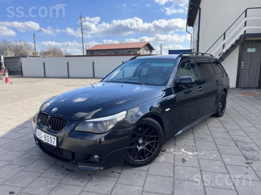 Zils BMW 525 2004 Rīga, ar dzinēja tilpumu 2.50 L un nobraukumu 0 tūkst. km par 3490 €, foto 1 vietnē AUTOMOTO.COM.LV