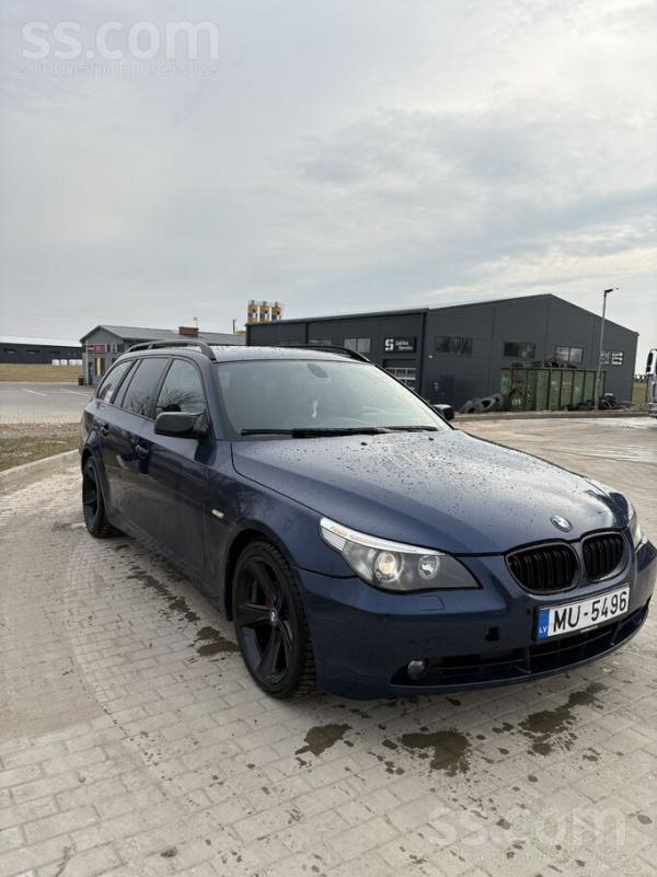 Zils BMW 525 2004 Tukums, ar dzinēja tilpumu 2.50 L un nobraukumu 427 tūkst. km par 3000 €, foto 7 vietnē AUTOMOTO.COM.LV