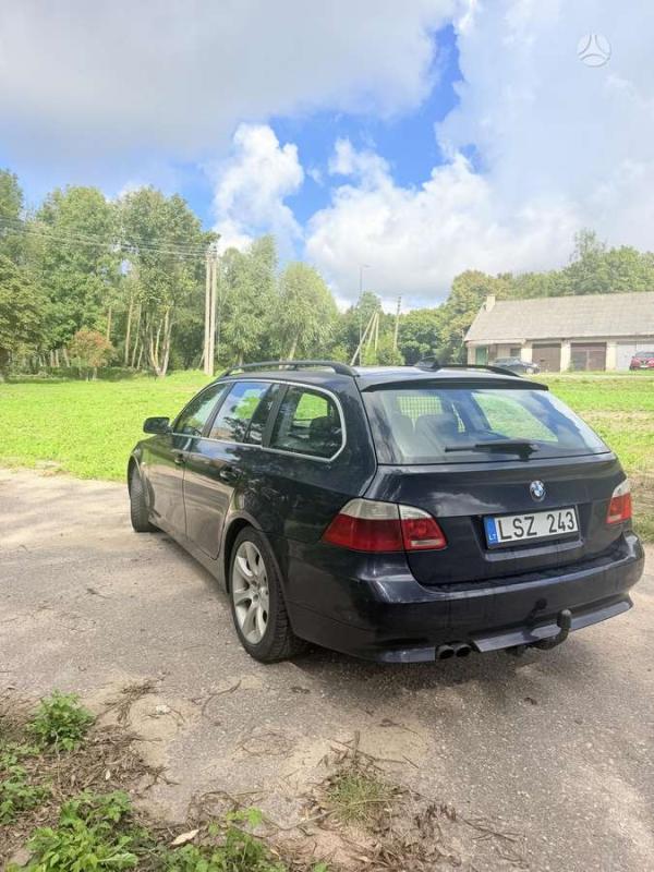 Zils BMW 525 2004 Kauņa, ar dzinēja tilpumu 2.50 L un nobraukumu 599 tūkst. km par 1800 €, foto 4 vietnē AUTOMOTO.COM.LV