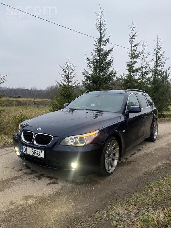 Zils BMW 525 2005 Rēzekne, ar dzinēja tilpumu 2.50 L un nobraukumu 350 tūkst. km par 2350 €, foto 4 vietnē AUTOMOTO.COM.LV