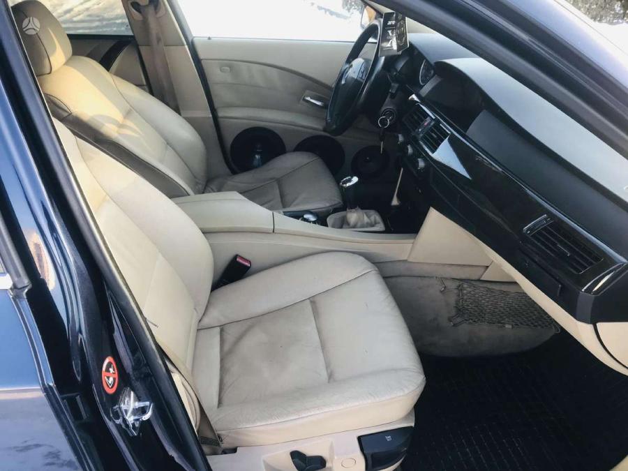 Zils BMW 525 2005 Rokiškis, ar dzinēja tilpumu 2.50 L un nobraukumu 427 tūkst. km par 1550 €, foto 19 vietnē AUTOMOTO.COM.LV
