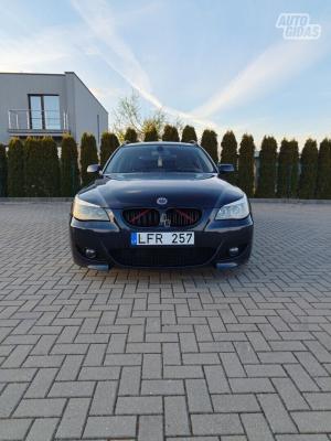 Blue BMW 525 2005 in Kaunas, with an engine capacity of 2.50 L and mileage of 341 thousand km for 2950 €, photo 4 on AUTOMOTO.COM.LV