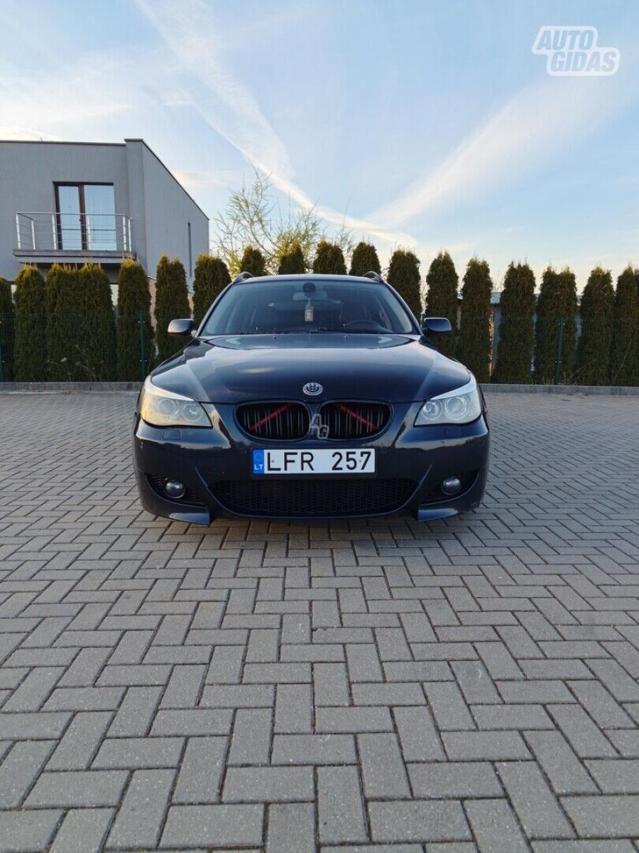 Blue BMW 525 2005 in Kaunas, with an engine capacity of 2.50 L and mileage of 341 thousand km for 2950 €, photo 4 on AUTOMOTO.COM.LV
