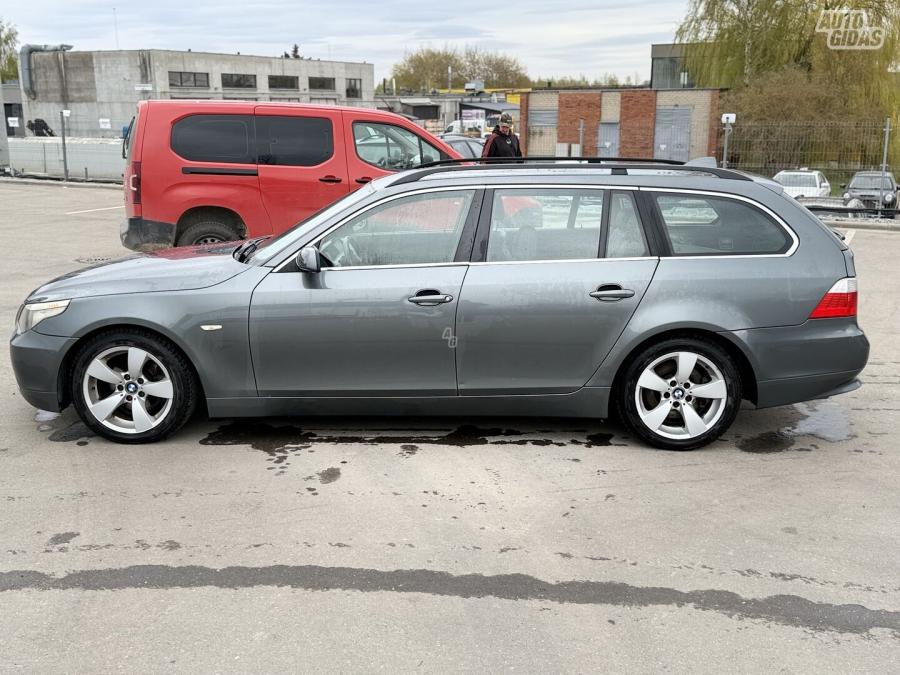 Blue BMW 525 2005 in Kaunas, with an engine capacity of 2.50 L and mileage of 349 thousand km for 2650 €, photo 7 on AUTOMOTO.COM.LV