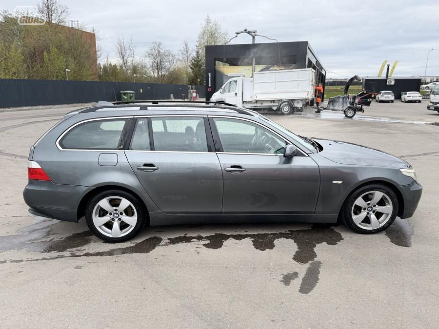 Blue BMW 525 2005 in Kaunas, with an engine capacity of 2.50 L and mileage of 349 thousand km for 2650 €, photo 12 on AUTOMOTO.COM.LV