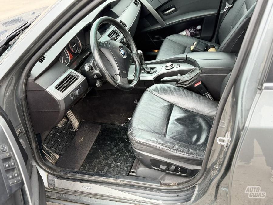 Blue BMW 525 2005 in Kaunas, with an engine capacity of 2.50 L and mileage of 349 thousand km for 2650 €, photo 14 on AUTOMOTO.COM.LV