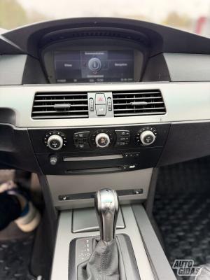 Blue BMW 525 2005 in Kaunas, with an engine capacity of 2.50 L and mileage of 349 thousand km for 2650 €, photo 20 on AUTOMOTO.COM.LV