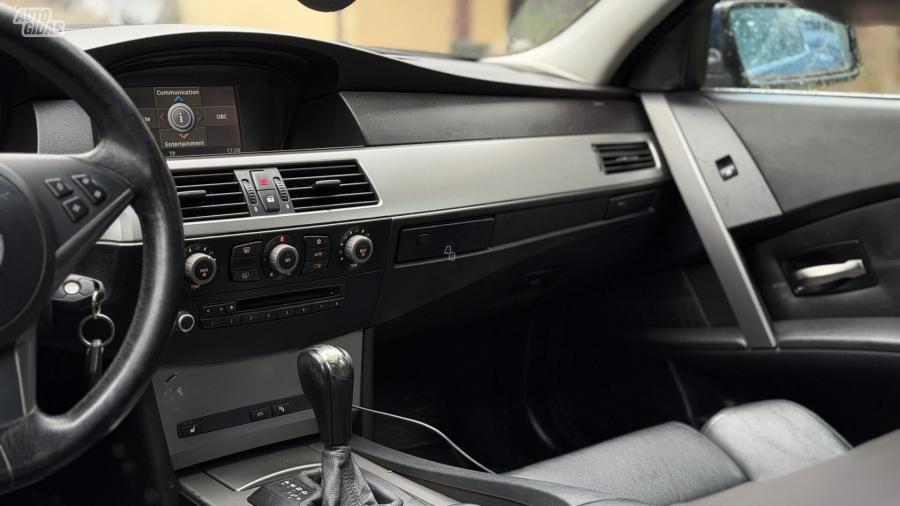 Blue BMW 525 2005 in Vilnius, with an engine capacity of 2.50 L and mileage of 342 thousand km for 2450 €, photo 22 on AUTOMOTO.COM.LV