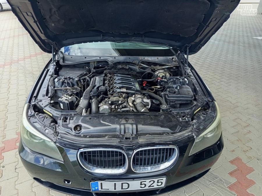 Blue BMW 525 2005 in Vilnius, with an engine capacity of 2.50 L and mileage of 350 thousand km for 1700 €, photo 12 on AUTOMOTO.COM.LV