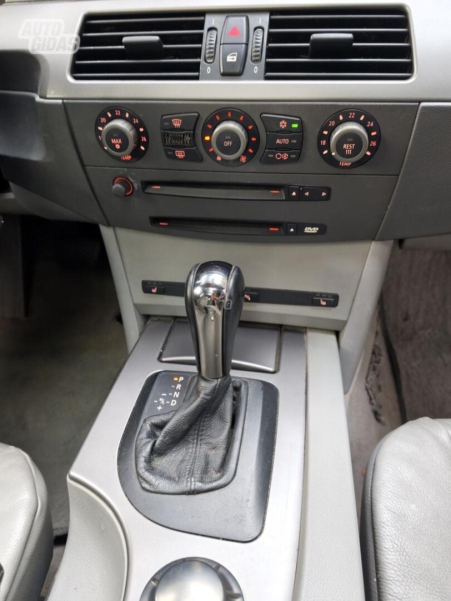 Zils BMW 525 2005 Viļņa, ar dzinēja tilpumu 2.50 L un nobraukumu 352 tūkst. km par 3000 €, foto 17 vietnē AUTOMOTO.COM.LV