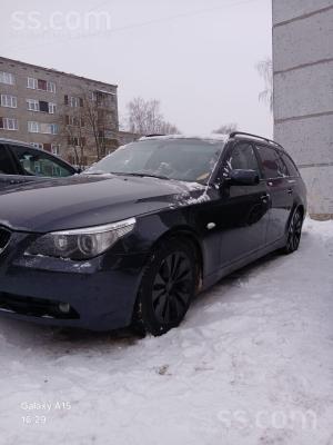 Zils BMW 525 2005 Rēzekne, ar dzinēja tilpumu 2.50 L un nobraukumu 303 tūkst. km par 1499 €, foto 3 vietnē AUTOMOTO.COM.LV