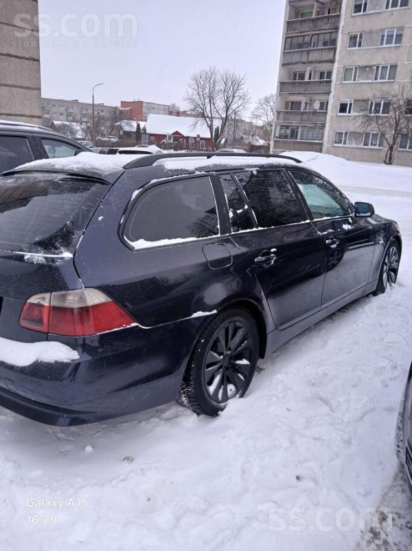 Zils BMW 525 2005 Rēzekne, ar dzinēja tilpumu 2.50 L un nobraukumu 303 tūkst. km par 1499 €, foto 5 vietnē AUTOMOTO.COM.LV