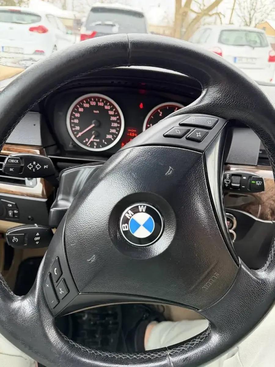 Zils BMW 525 2005 Ventspils, ar dzinēja tilpumu 2.50 L un nobraukumu 442 tūkst. km par 2800 €, foto 22 vietnē AUTOMOTO.COM.LV