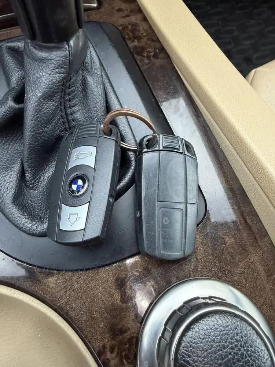 Zils BMW 525 2005 Ventspils, ar dzinēja tilpumu 2.50 L un nobraukumu 442 tūkst. km par 2800 €, foto 25 vietnē AUTOMOTO.COM.LV