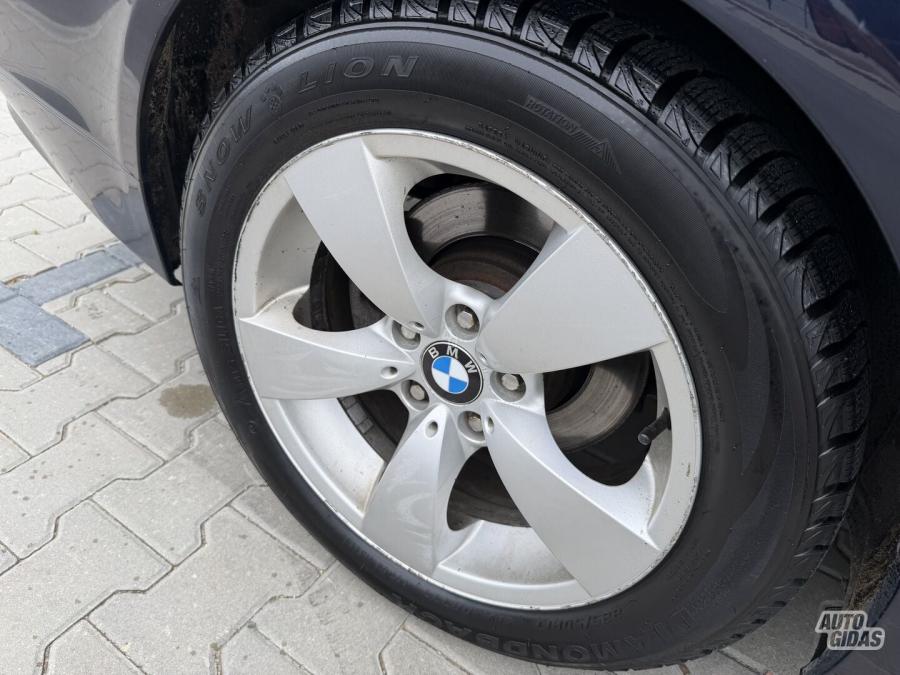 Blue BMW 525 2005 in Vilnius, with an engine capacity of 2.50 L and mileage of 450 thousand km for 1950 €, photo 17 on AUTOMOTO.COM.LV