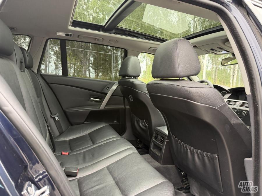 Blue BMW 525 2005 in Vilnius, with an engine capacity of 2.50 L and mileage of 450 thousand km for 1950 €, photo 28 on AUTOMOTO.COM.LV