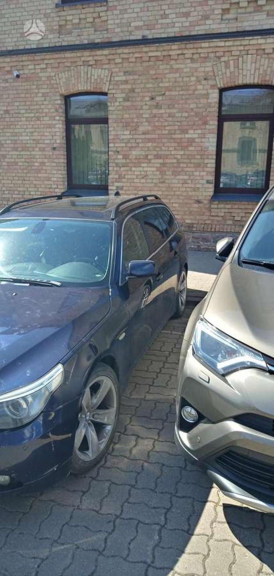 Blue BMW 525 2005 in Vilnius, with an engine capacity of 2.50 L and mileage of 182 thousand km for 3300 €, photo 6 on AUTOMOTO.COM.LV