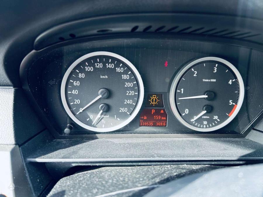 Синий БМВ 525 2005 в Вильнюс, объемом двигателя 2.50 л и пробегом 340 тыс. км за 2600 €, фото 8 на AUTOMOTO.COM.LV