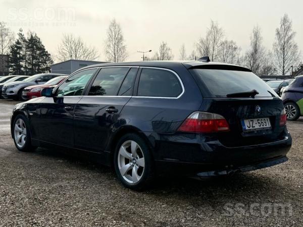 Blue BMW 525 2006 in Riga, with an engine capacity of 2.50 L and mileage of 312 thousand km for 3500 €, photo 4 on AUTOMOTO.COM.LV