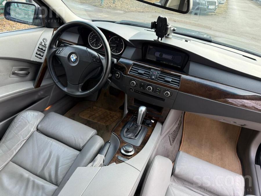 Zils BMW 525 2006 Rīga, ar dzinēja tilpumu 2.50 L un nobraukumu 312 tūkst. km par 3500 €, foto 8 vietnē AUTOMOTO.COM.LV
