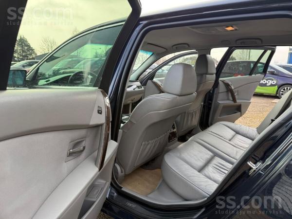 Blue BMW 525 2006 in Riga, with an engine capacity of 2.50 L and mileage of 312 thousand km for 3500 €, photo 9 on AUTOMOTO.COM.LV